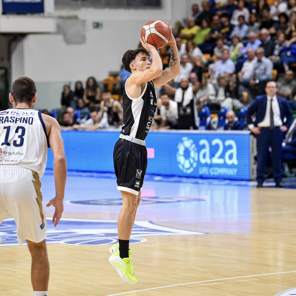 Bertram: Lorenzo Baldi, l’esordio tra i 'pro', la tripla e gli applausi ...